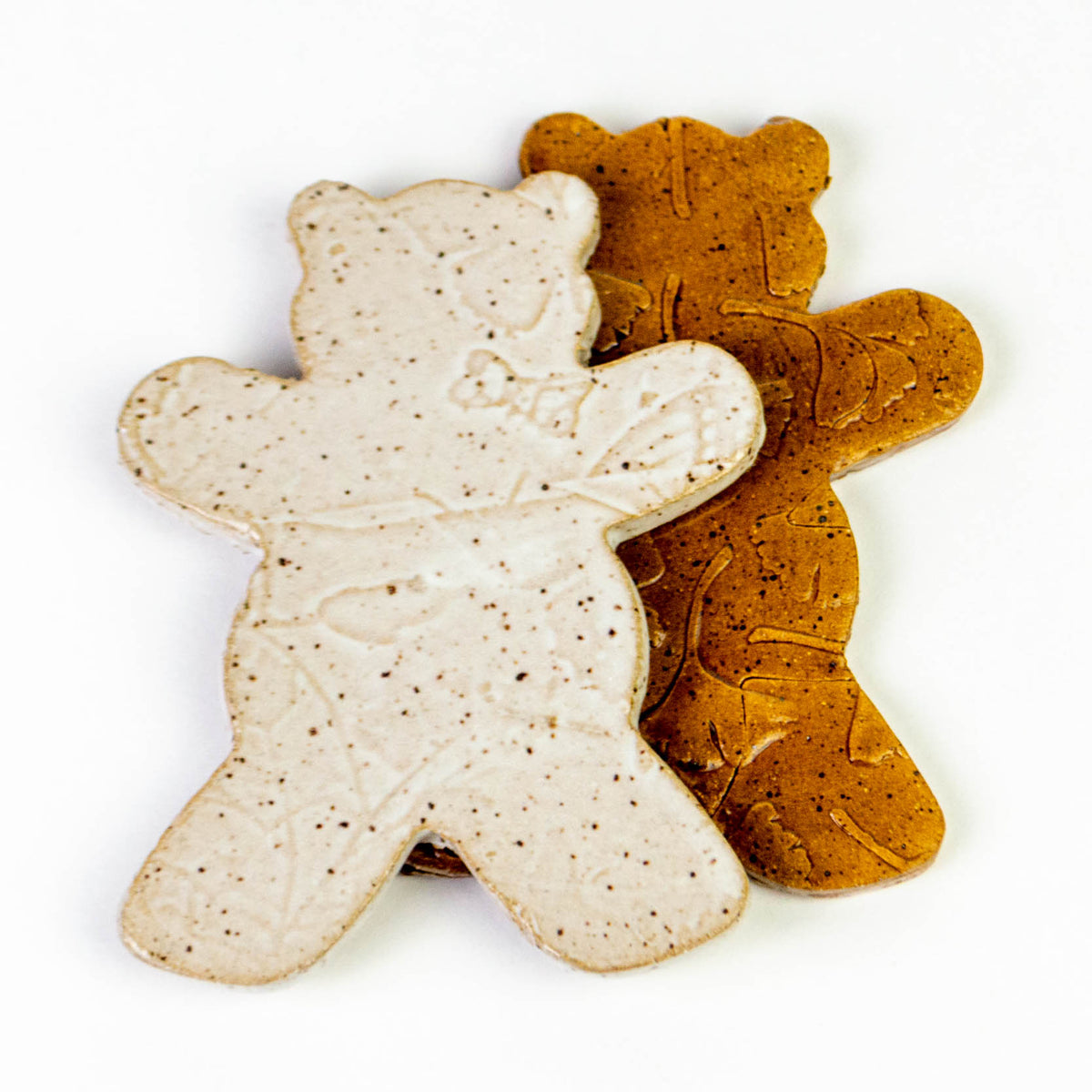 Bear Magnet (2 Colors) – White Squirrel Clayworks